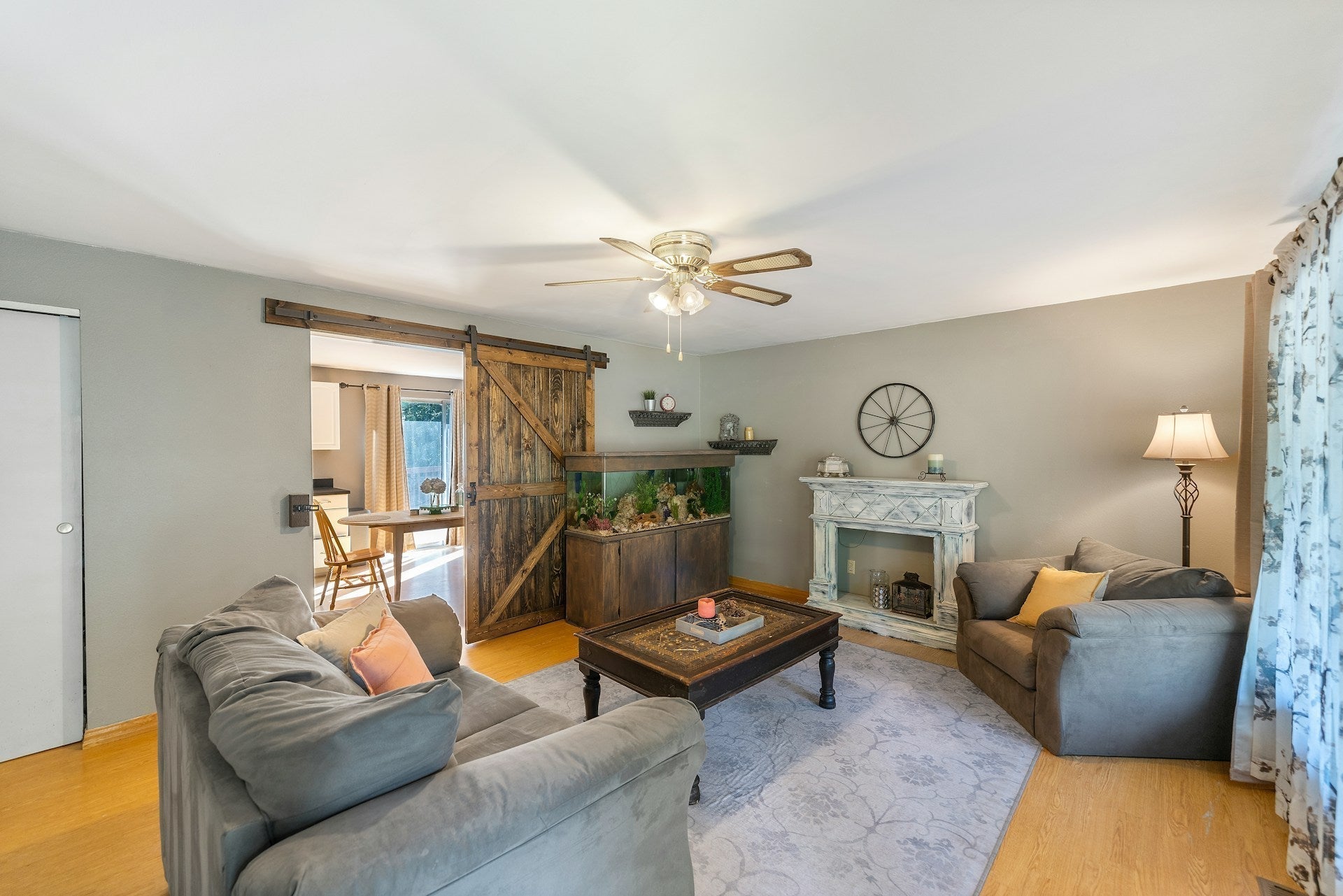How to Pick the Perfect Ceiling Fan – Gross Lighting & Home